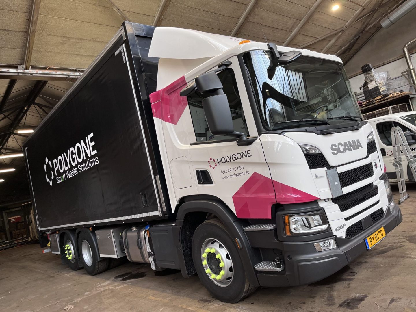 Lettrage véhicules Polygone Luxembourg - Hello Deco